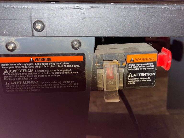 Vermont American Router Table 14x24x14 - Sherwood Auctions