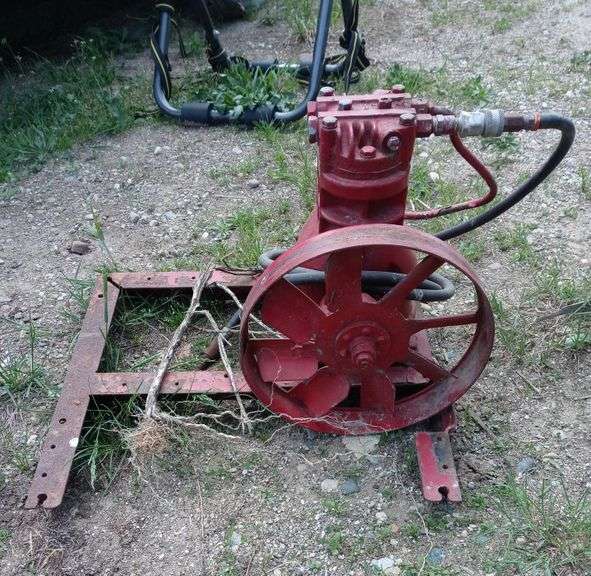 Vintage Air Compressor - Sherwood Auctions
