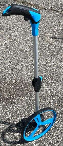 Channel Lock 12 foot measuring wheel w/ stand - Sherwood Auctions