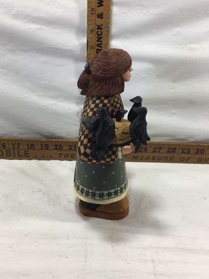 Williray Studio Figure - Sherwood Auctions