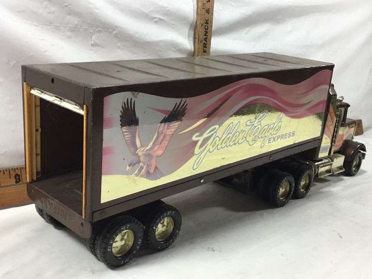 Freightliner Semi With Golden Eagle Express Trailer - Sherwood Auctions