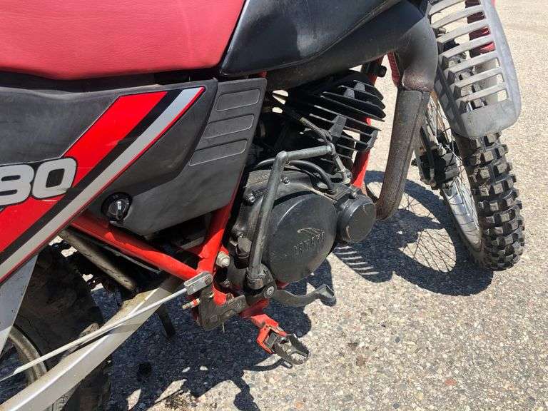 1990 Yamaha RT 180A Motorcycle - Sherwood Auctions