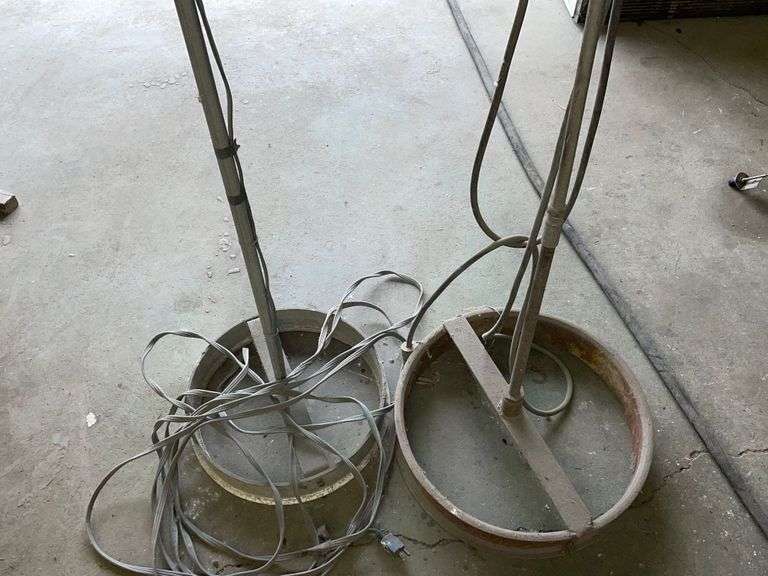 Metal Base Tall Work Lights - Sherwood Auctions