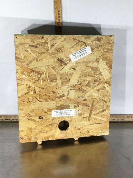 Wood Pellet Box - Sherwood Auctions