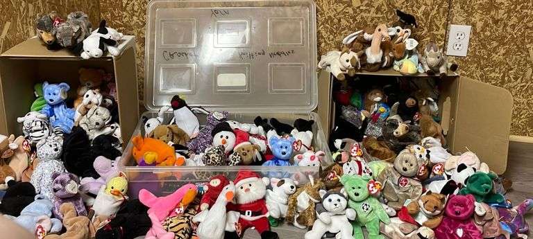 TY Beanie Baby Collection - Sherwood Auctions