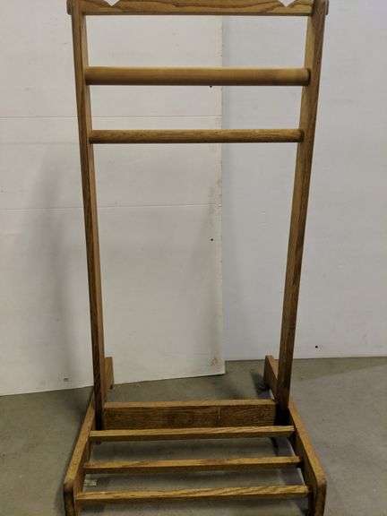 Quilt Blanket Rack 38" Tall - Sherwood Auctions