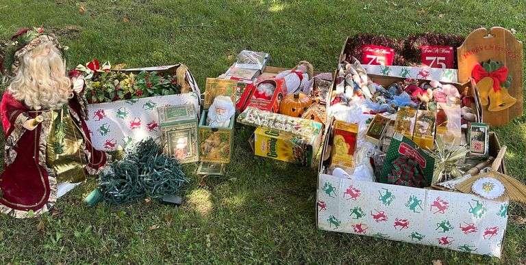 Christmas Overload! Vintage Christmas Decor, St. Nicolas circa. 1890 ...