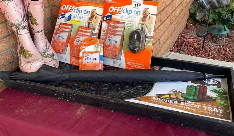 Rubber Boot Tray, Umbrella, Realtree Womens Size 7 Muck boots, & Clip ...