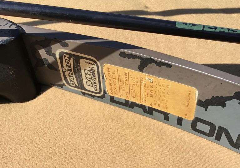 Darton USA Excel Compound Bow with Case and Arrows - Sherwood Auctions