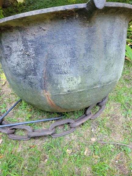 Cast Iron Cauldron 33.5 dia., Anchor Chain + Dinner Triangle - Sherwood ...