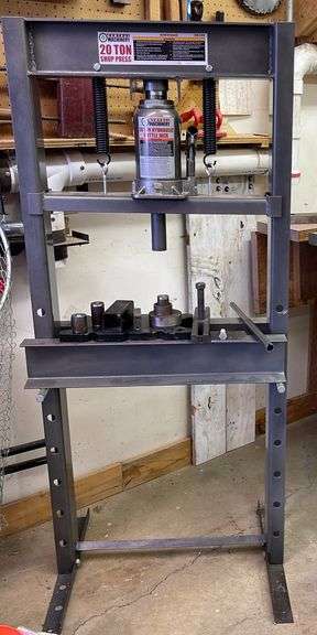 Central Machinery 20 Ton Hydraulic Shop Press - Sherwood Auctions