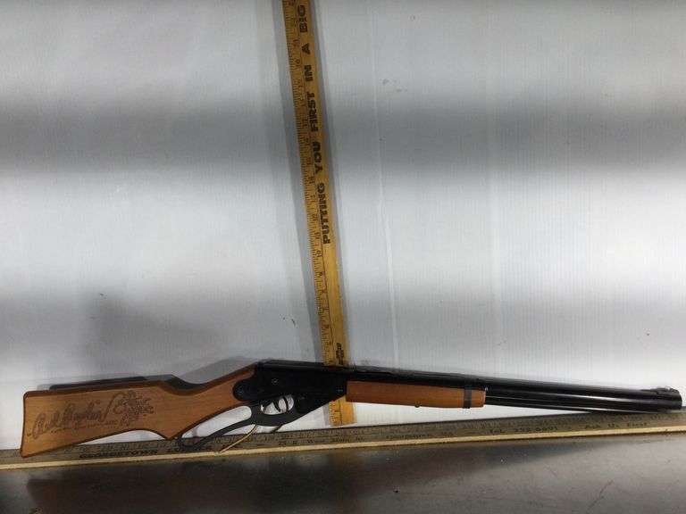 Daisy Red Ryder BB Gun Model 1938B - Sherwood Auctions