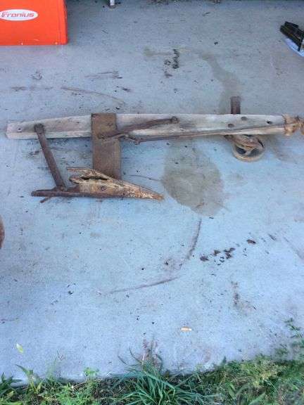 Antique Beet Lifter - Sherwood Auctions
