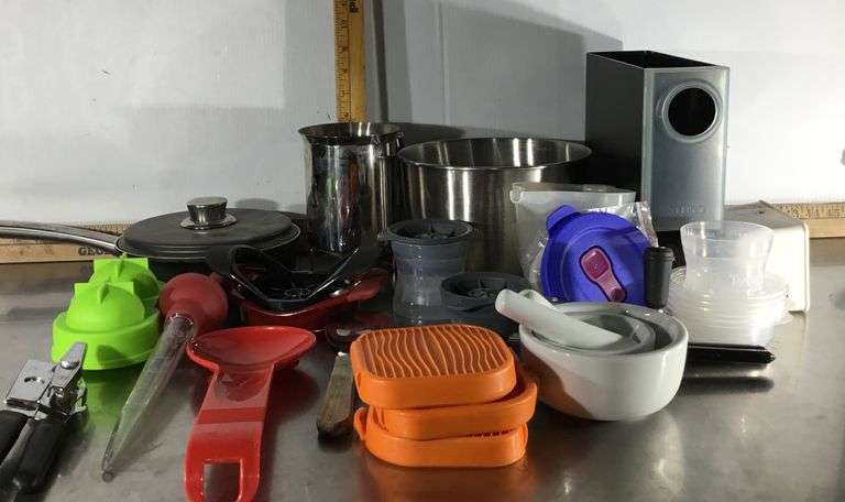 Kitchen Ware - Sherwood Auctions