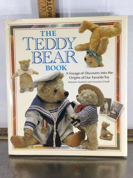 Cherished Teddies & The Teddy Bear Book - Sherwood Auctions