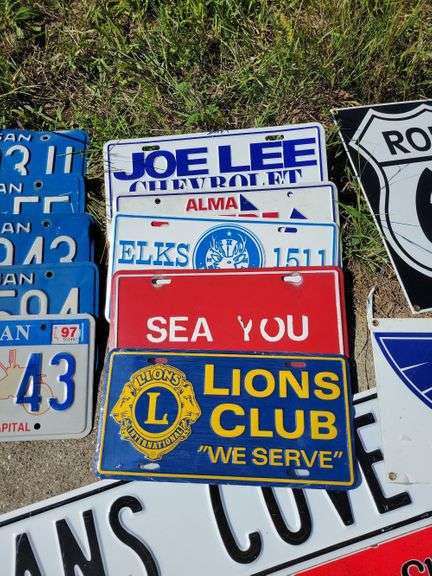 License Plates, Street Signs + Fun Sayings - Sherwood Auctions