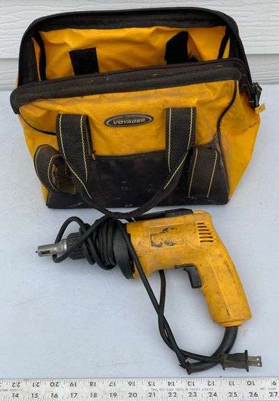 Dewalt DW250 Drywall Screwdriver - Sherwood Auctions