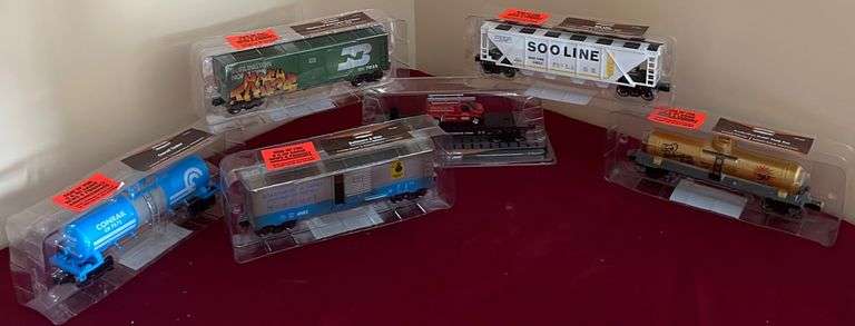 Menards Gold Line Collection of Train Cars - Sherwood Auctions