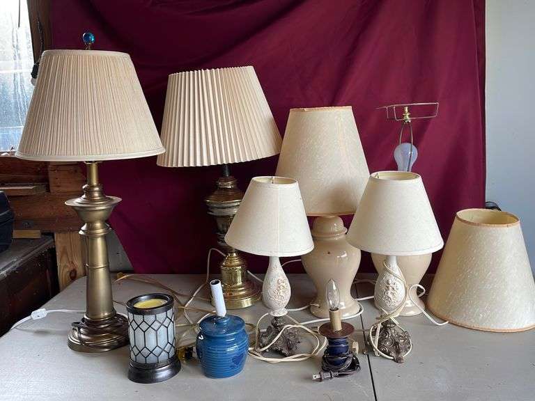 Assortment of Lamps - Sherwood Auctions