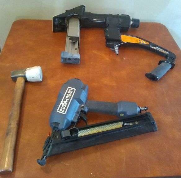 Craftsman Pneumatic Brad Nailer, Craftsman Pneumatic Nail Gun + Storage ...