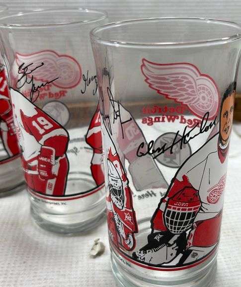 1988 Red Wings Drinking Glasses - Sherwood Auctions