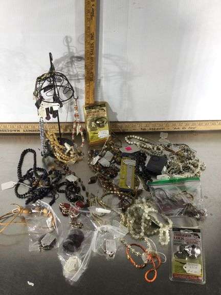 Jewelry - Sherwood Auctions