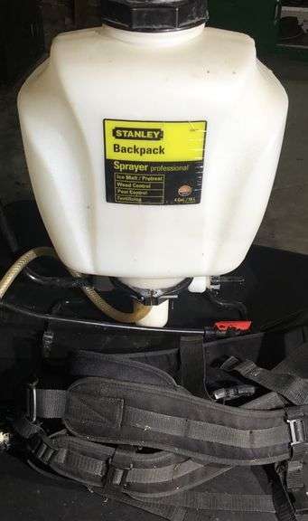 Stanley 4 Gallon Backpack Sprayer and Green Thumb 2 Gallon Hand Sprayer ...