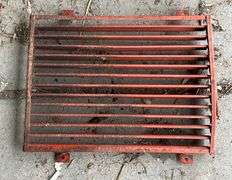 Case Tractor Grill - Sherwood Auctions