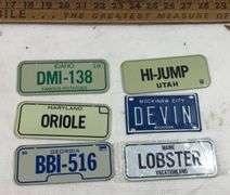 Decorative Small License Plates - Sherwood Auctions