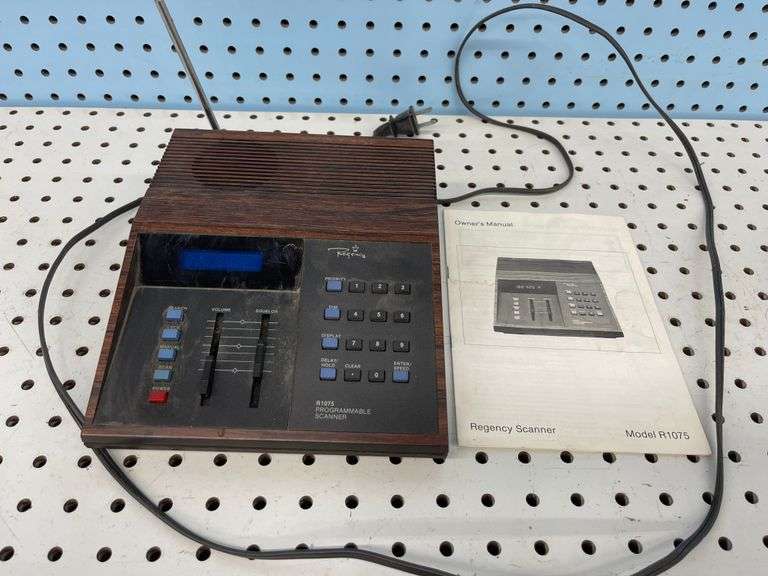 Regency Scanner, Model R1075 w/ Manual - Sherwood Auctions