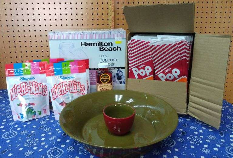 Movie Night Lot- Hamilton Beach Popcorn Maker, Popcorn Bags, Amish ...