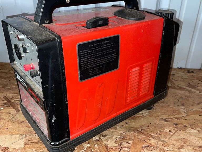 Sears Craftsman 500 Watt 2 Cycle/110 Generator - Sherwood Auctions
