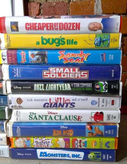 Family VHS Tapes - Sherwood Auctions