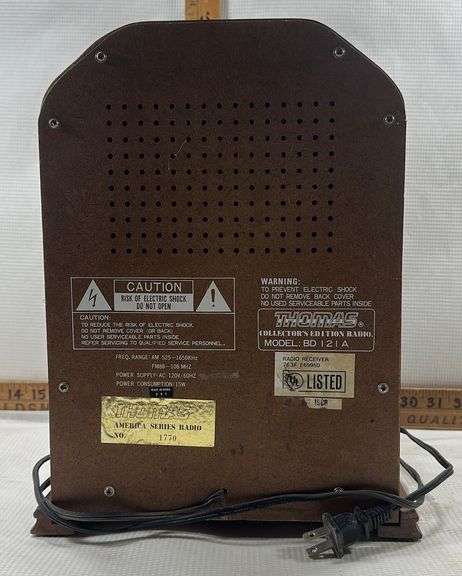 Mid Century Thomas Collectors Edition Radio - Sherwood Auctions