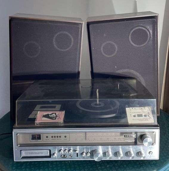 Zenith Integrated Stereo System w/ Allegro 2000 Speakers - Sherwood ...
