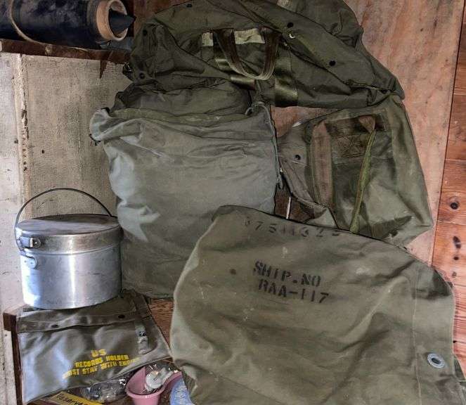 Military Mess Kit, Bed Roll, Duffle Gear Bag, Gear Bags & Records ...