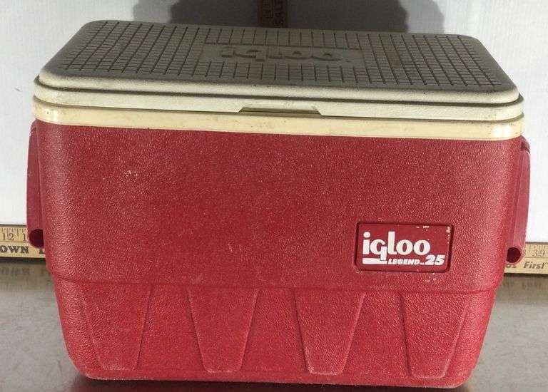 Igloo Legend Cooler - Sherwood Auctions