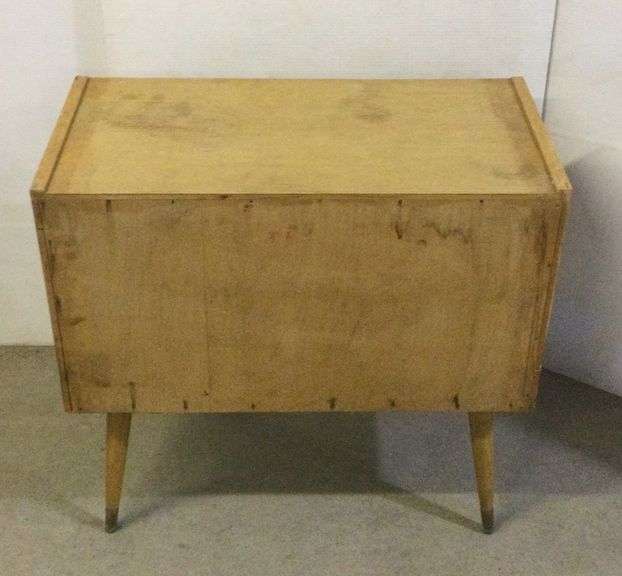 Maple Record Cabinet! - Sherwood Auctions