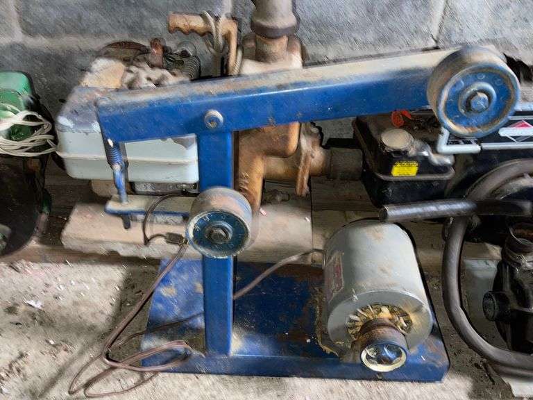 Homart Water Pump, Dayton Well Pump, Briggs & Stratton Vertical Engine ...