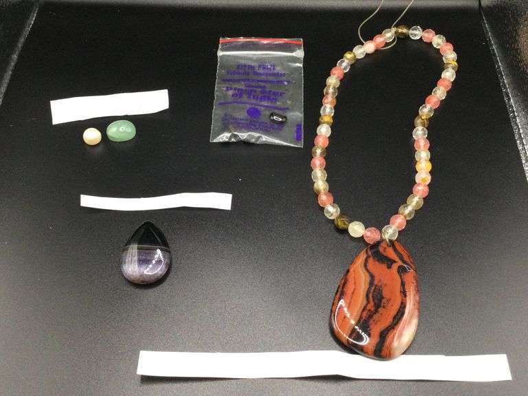 Jade, Agate and more - Sherwood Auctions