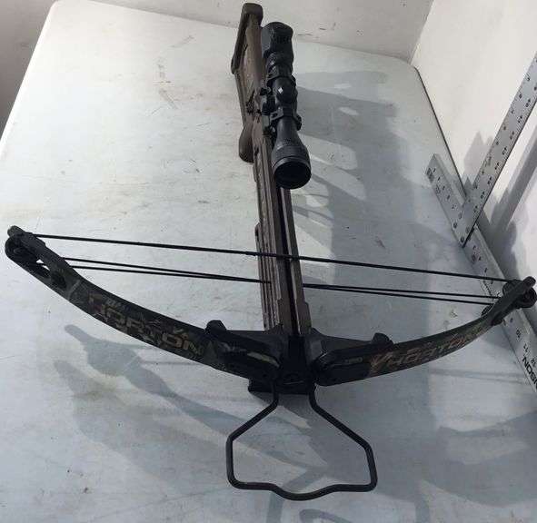Horton Summit 150 Crossbow with Soft Case and Arrows - Sherwood Auctions