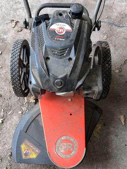 DR Walk Behind Trimmer- works - Sherwood Auctions