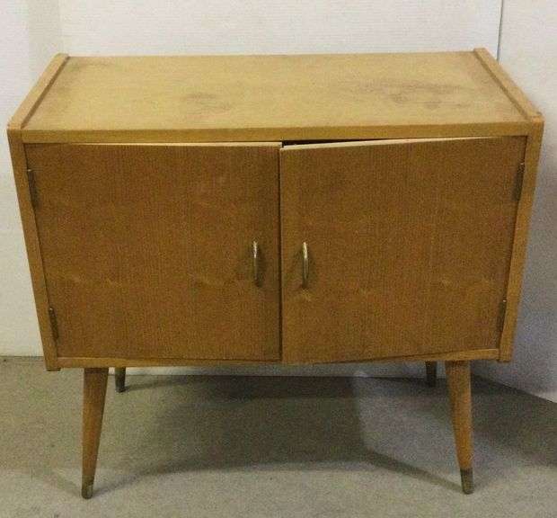 Maple Record Cabinet! - Sherwood Auctions