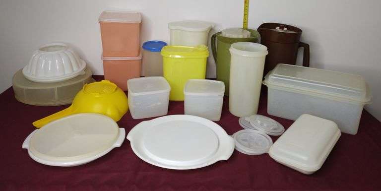 Popular Tupperware Pieces - Sherwood Auctions