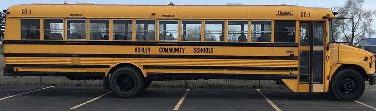 2001 Freightliner/Thomas Built Bus - Sherwood Auctions