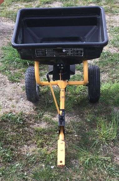 Yardworks Trailer Spreader - Sherwood Auctions