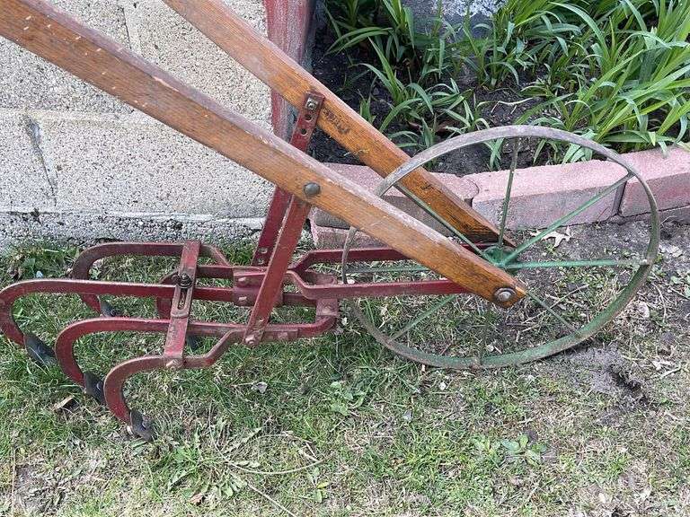 Antique Push Plow - Sherwood Auctions