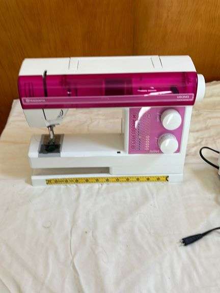 Viking Sewing Machine - Sherwood Auctions