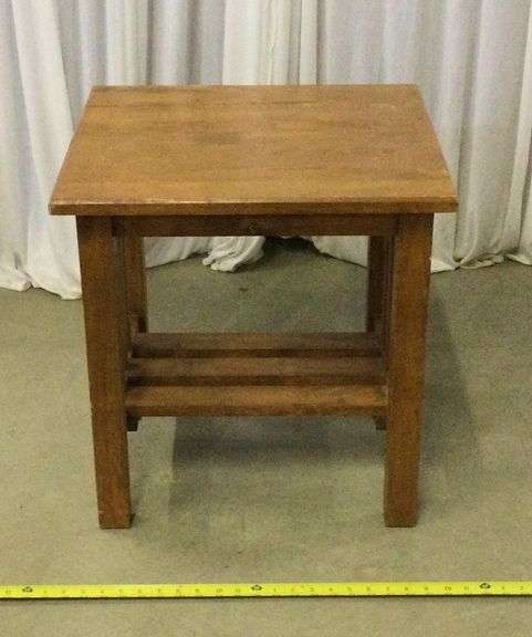20” x 20” end Table - Sherwood Auctions