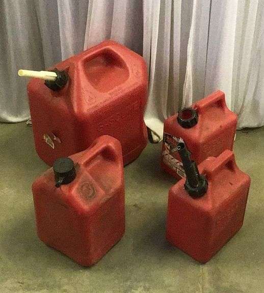 (4) Gas Cans - Sherwood Auctions